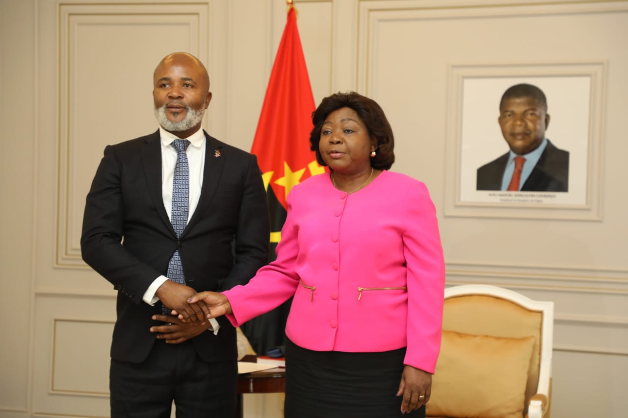Jornal de Angola - Paixão pela imprensa